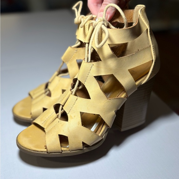 Shoes | Stylish Tan Womens Heeled Sandals | Poshmark